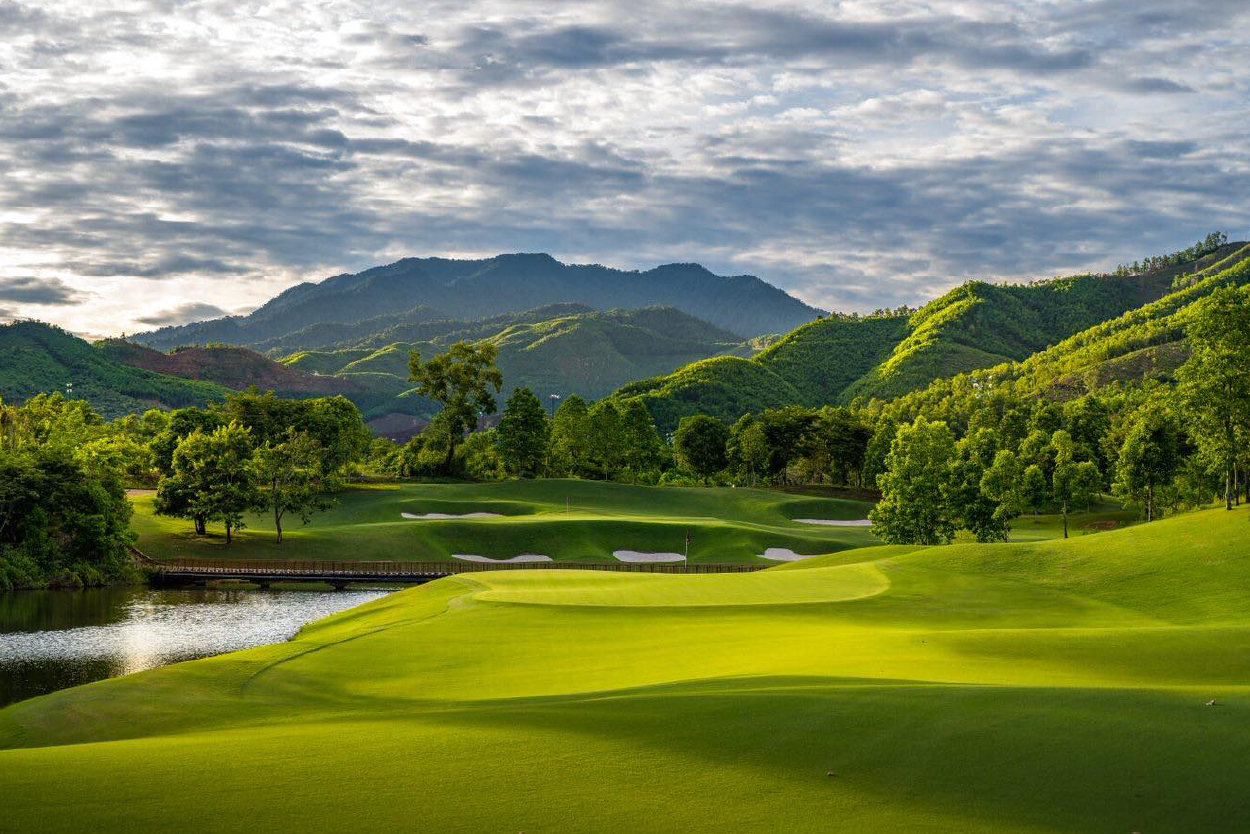 FlightGolf - Đặt sân golf nhanh chóng, dễ dàng, thuận tiện